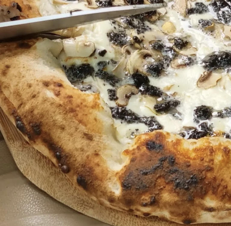 รีวิว Bello Ghost Pizza – Life at Longdo